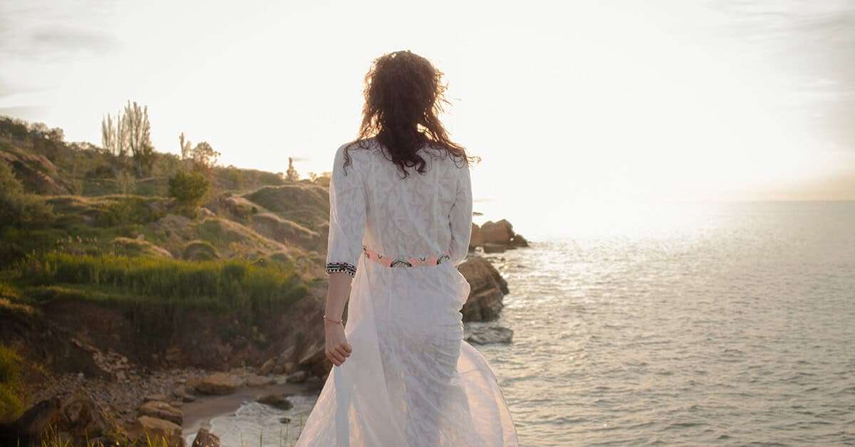 Moving On: Inspiring Letting Go Quotes to Help You Move Forward