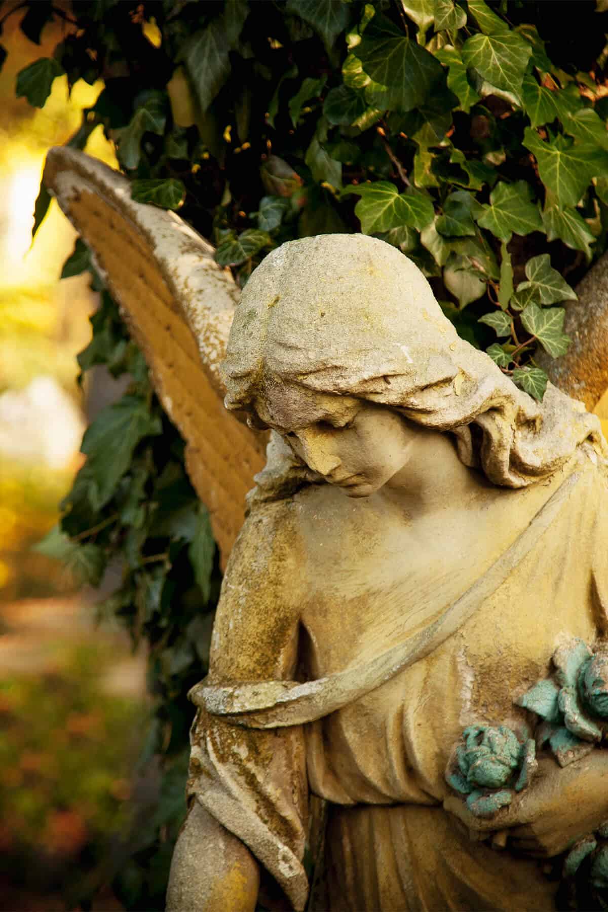 1000 Angel Number Meaning: Spiritual Awakening